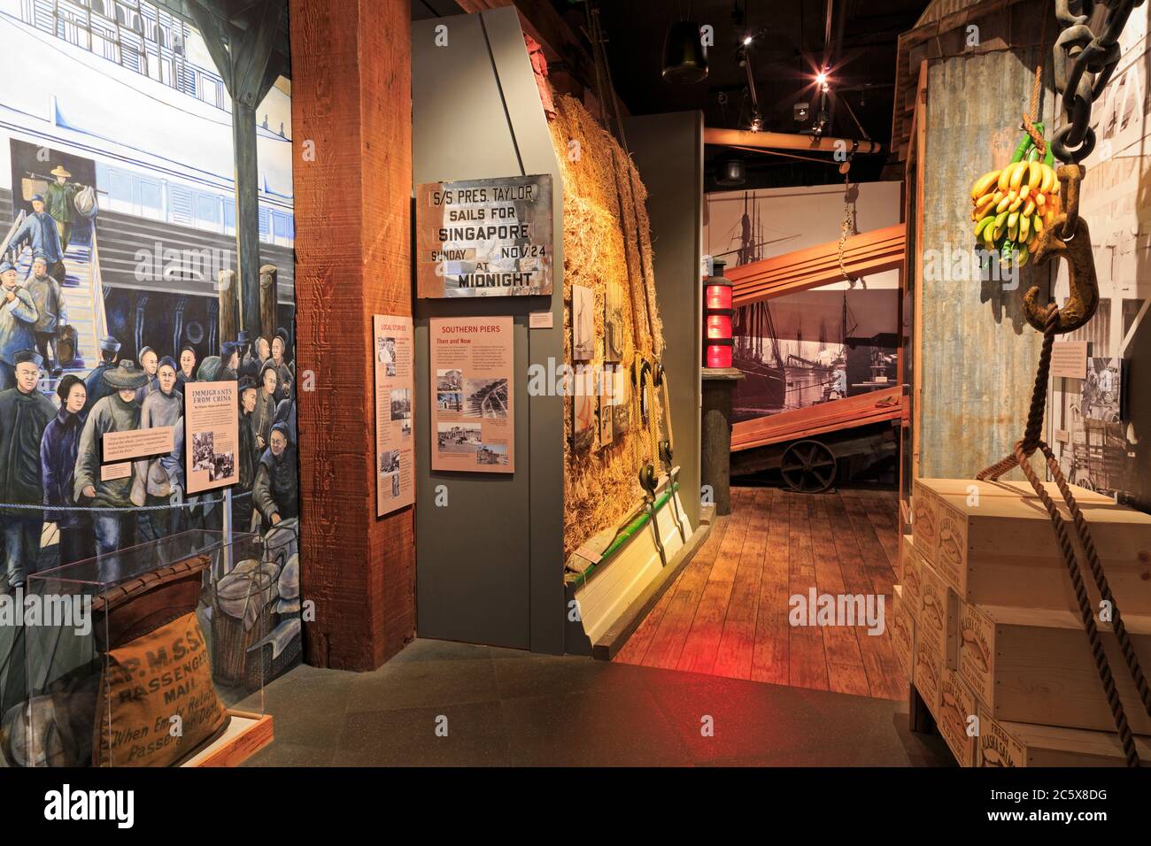 San francisco park visitor center hi-res stock photography and images ...