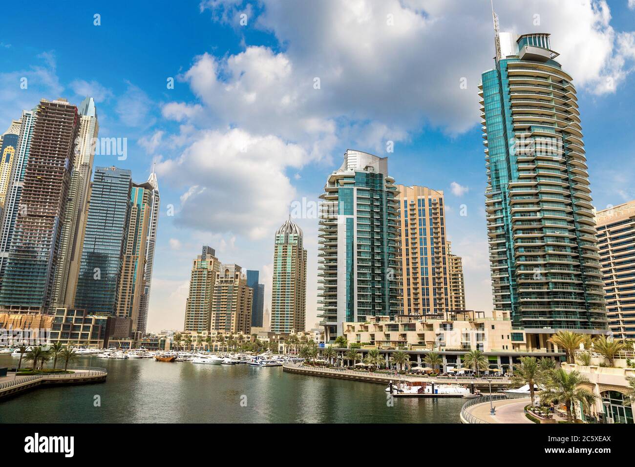 Dubai creek landscape day night hi-res stock photography and images - Alamy