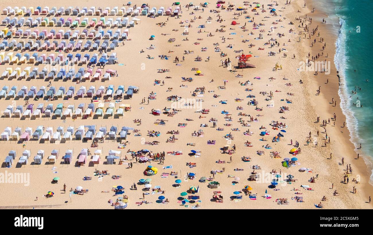 Summer beach people hi-res stock photography and images - Alamy