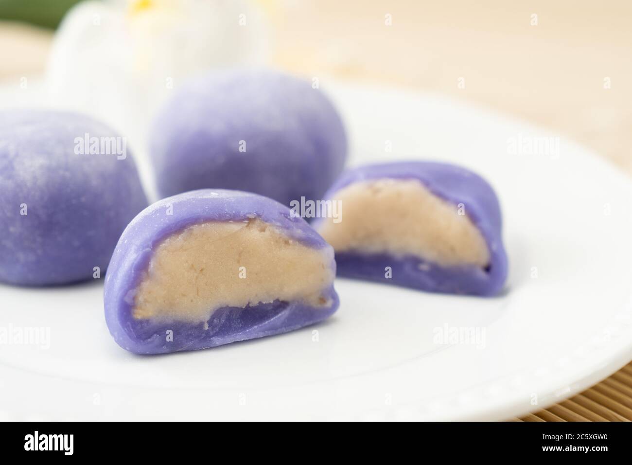 Japanese mochi dish hi-res stock photography and images - Alamy