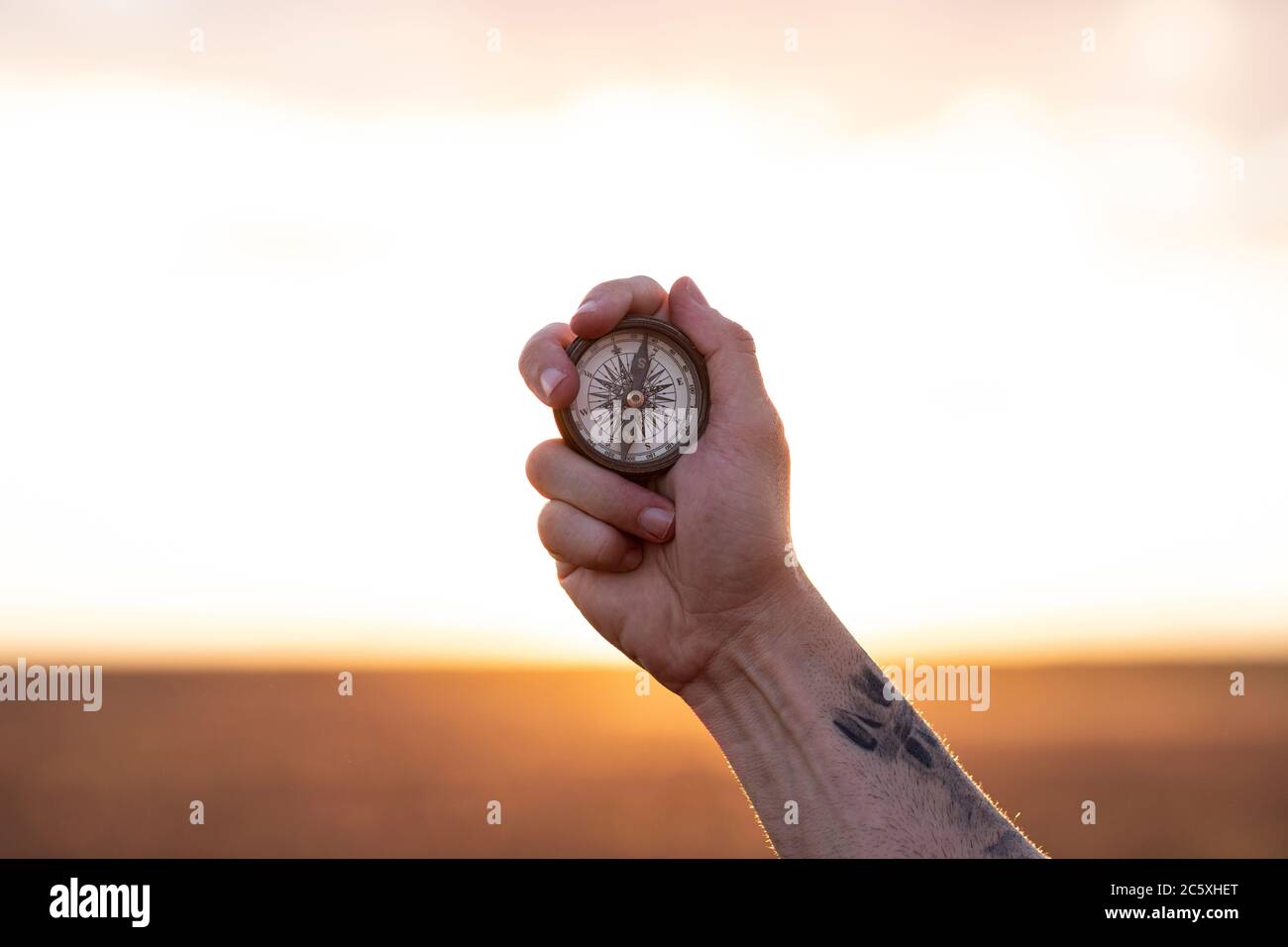 Orienteering map hand hi-res stock photography and images - Alamy