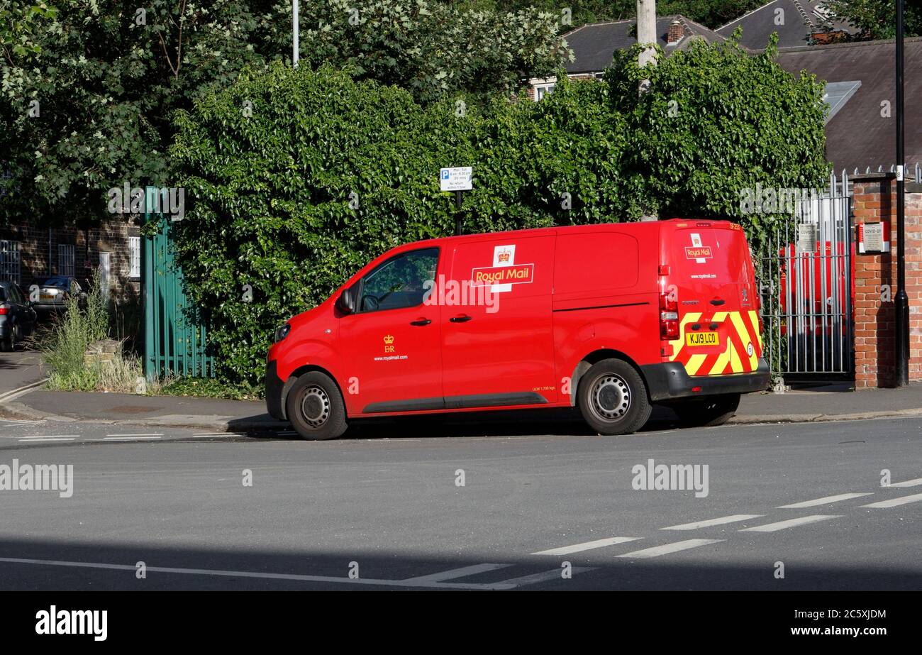 Royal mail delivery van hi-res stock photography and images - Alamy