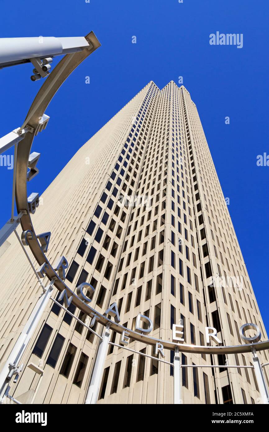 Embarcadero center san francisco hi-res stock photography and images ...
