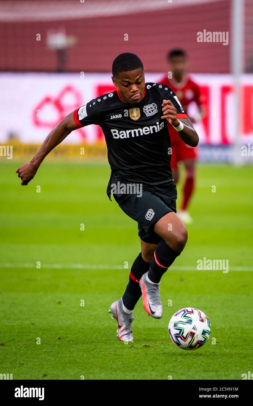 Leon bailey hi-res stock photography and images - Alamy