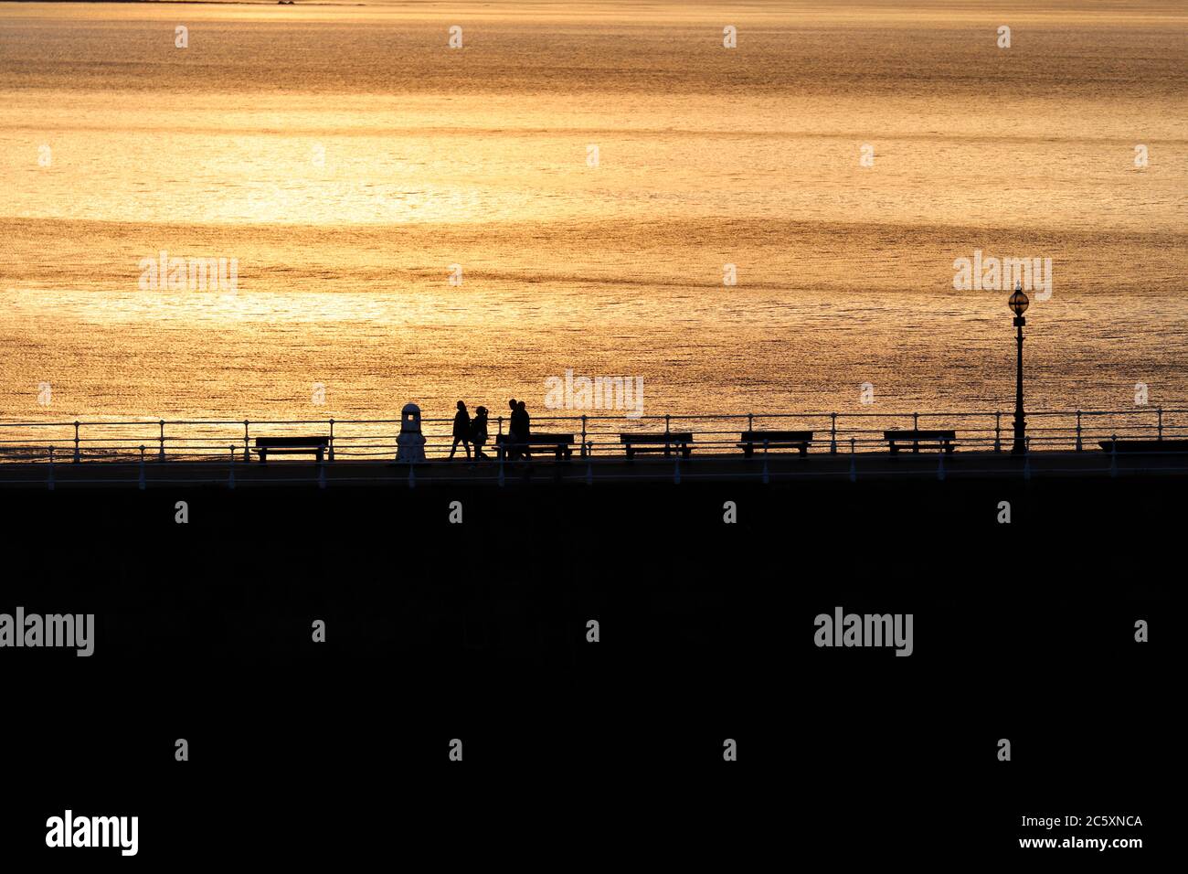 Whitby pier silhouette hi-res stock photography and images - Alamy