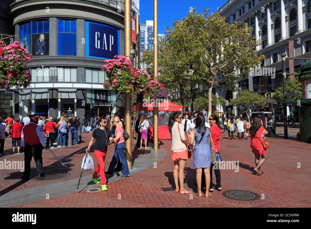 Powell and market hi-res stock photography and images - Alamy