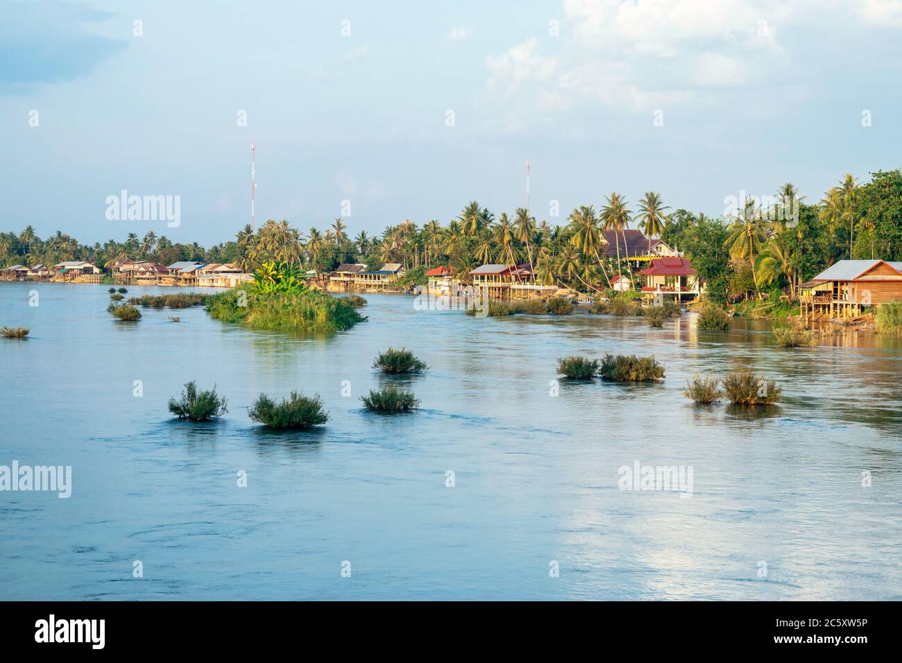 Laos mekong construction hi-res stock photography and images - Alamy