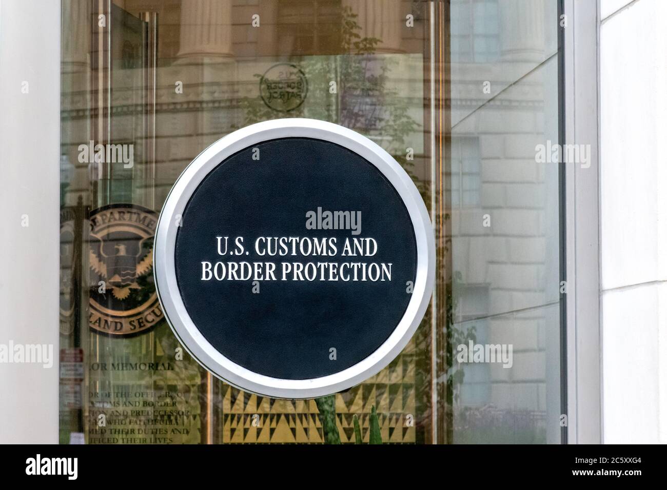 Ronald reagan federal building hi-res stock photography and images - Alamy