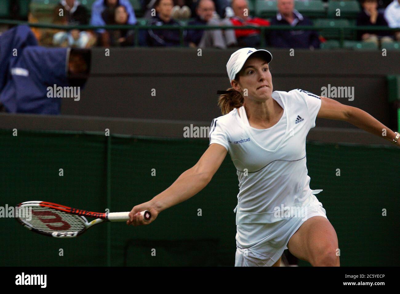 Justine henin center court wimbledon hi-res stock photography and ...