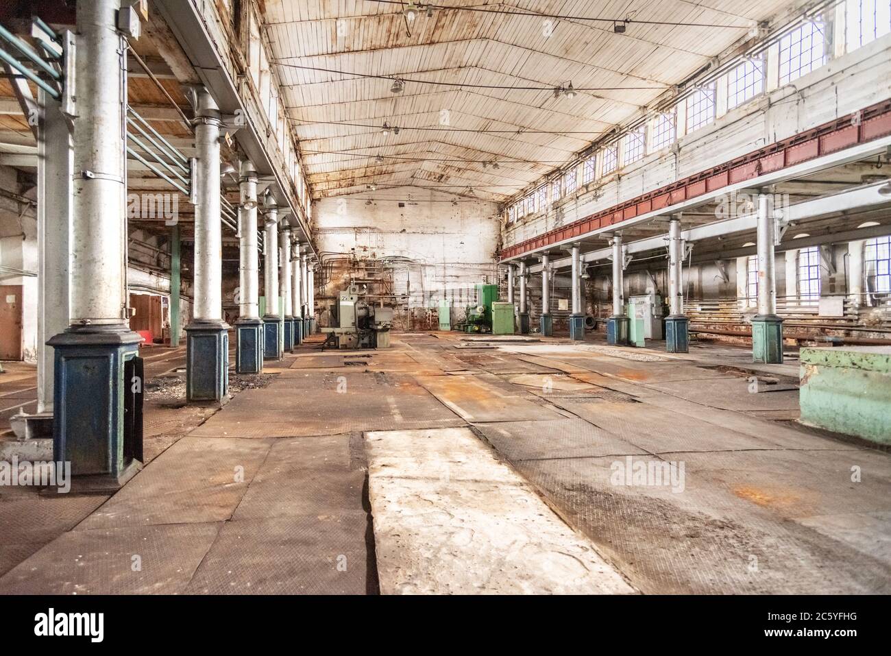 Mechanical workshop hi-res stock photography and images - Alamy