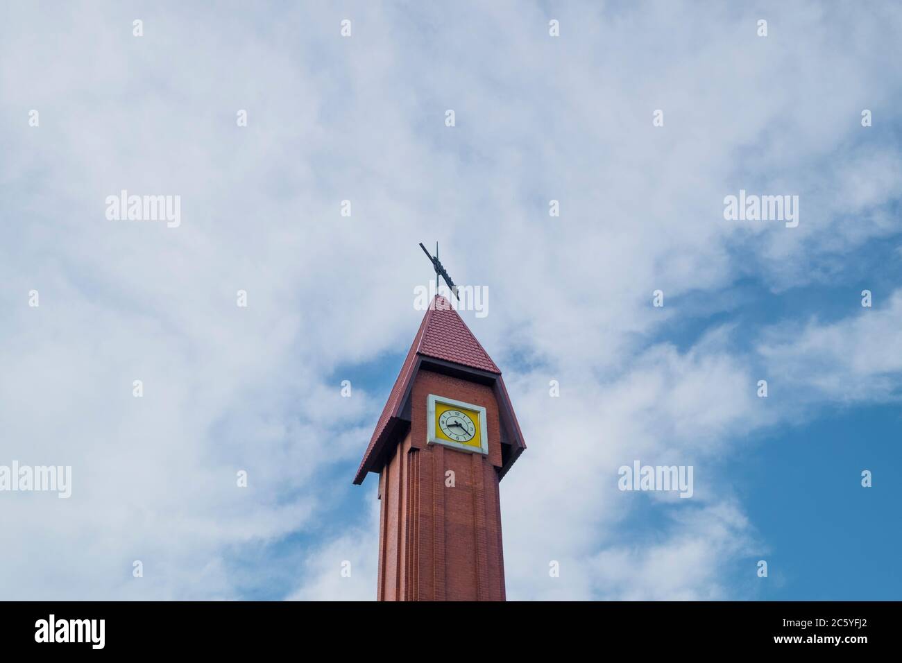 Red brick clock tower hi-res stock photography and images - Alamy