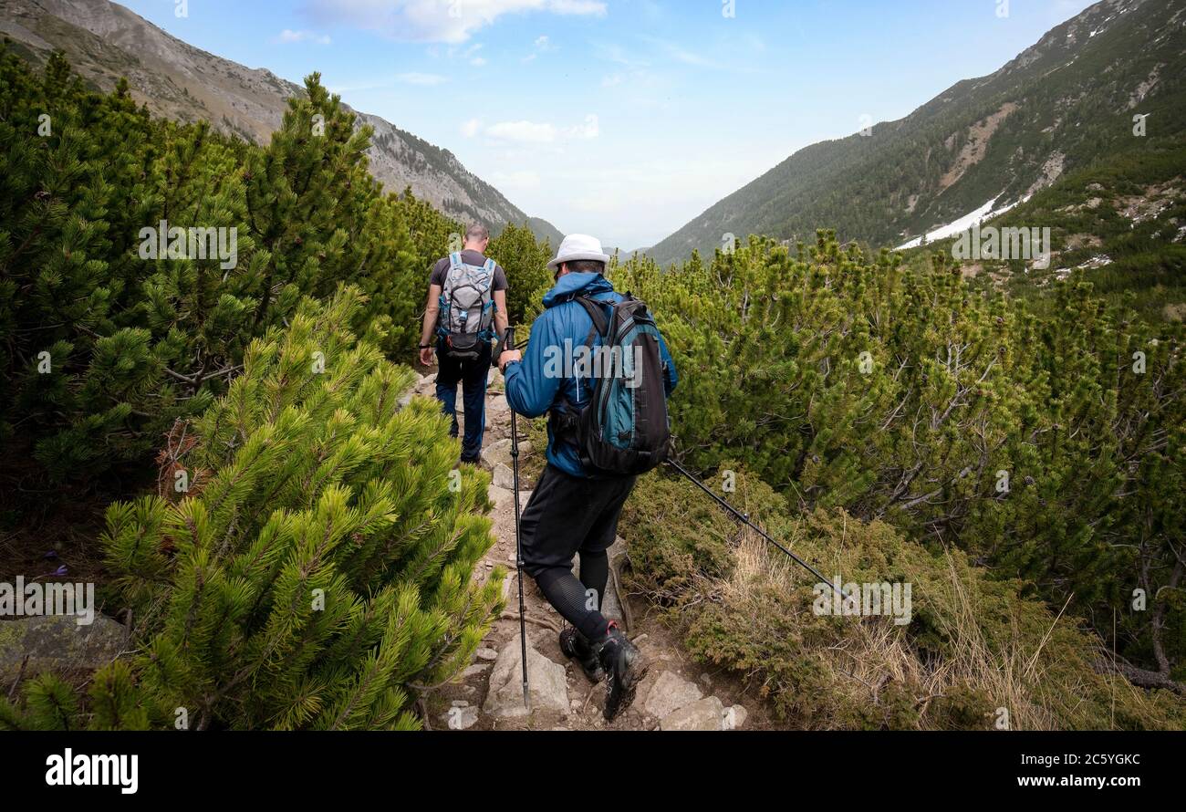 Top down two people hi-res stock photography and images - Alamy