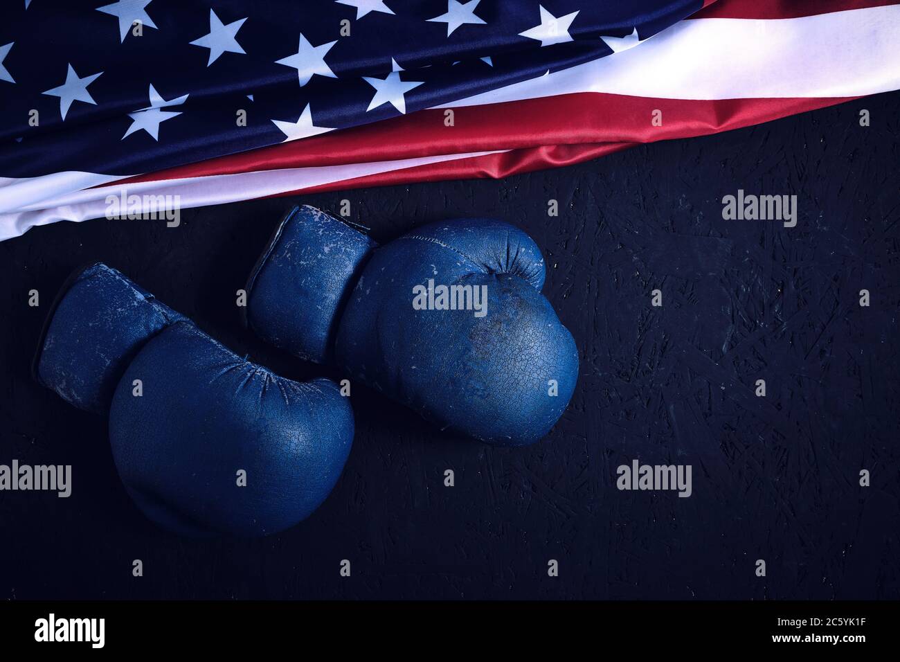 Boxing gloves america flag hi-res stock photography and images - Alamy