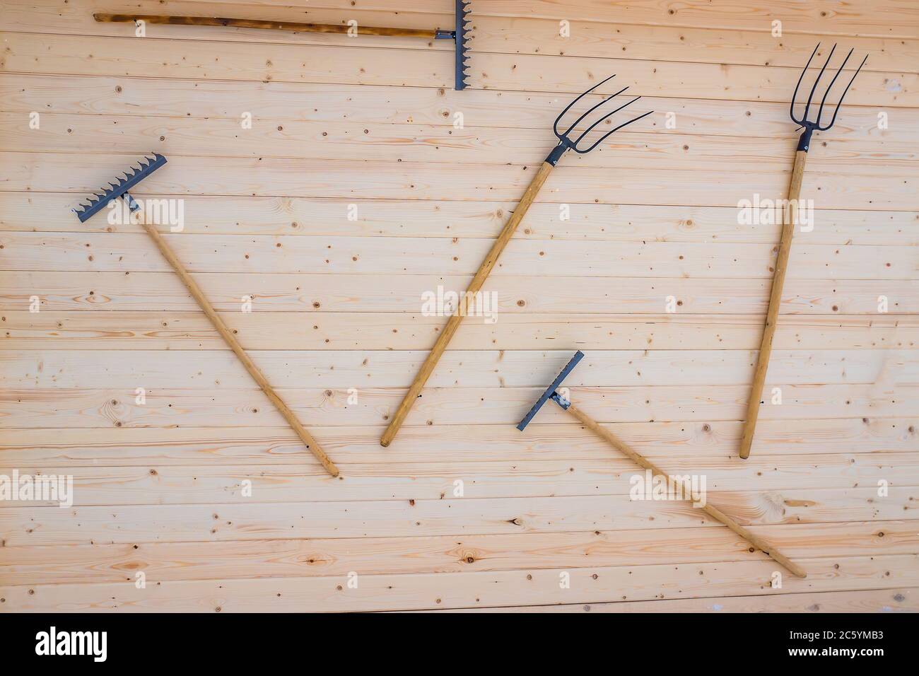 Steel rakes hi-res stock photography and images - Alamy