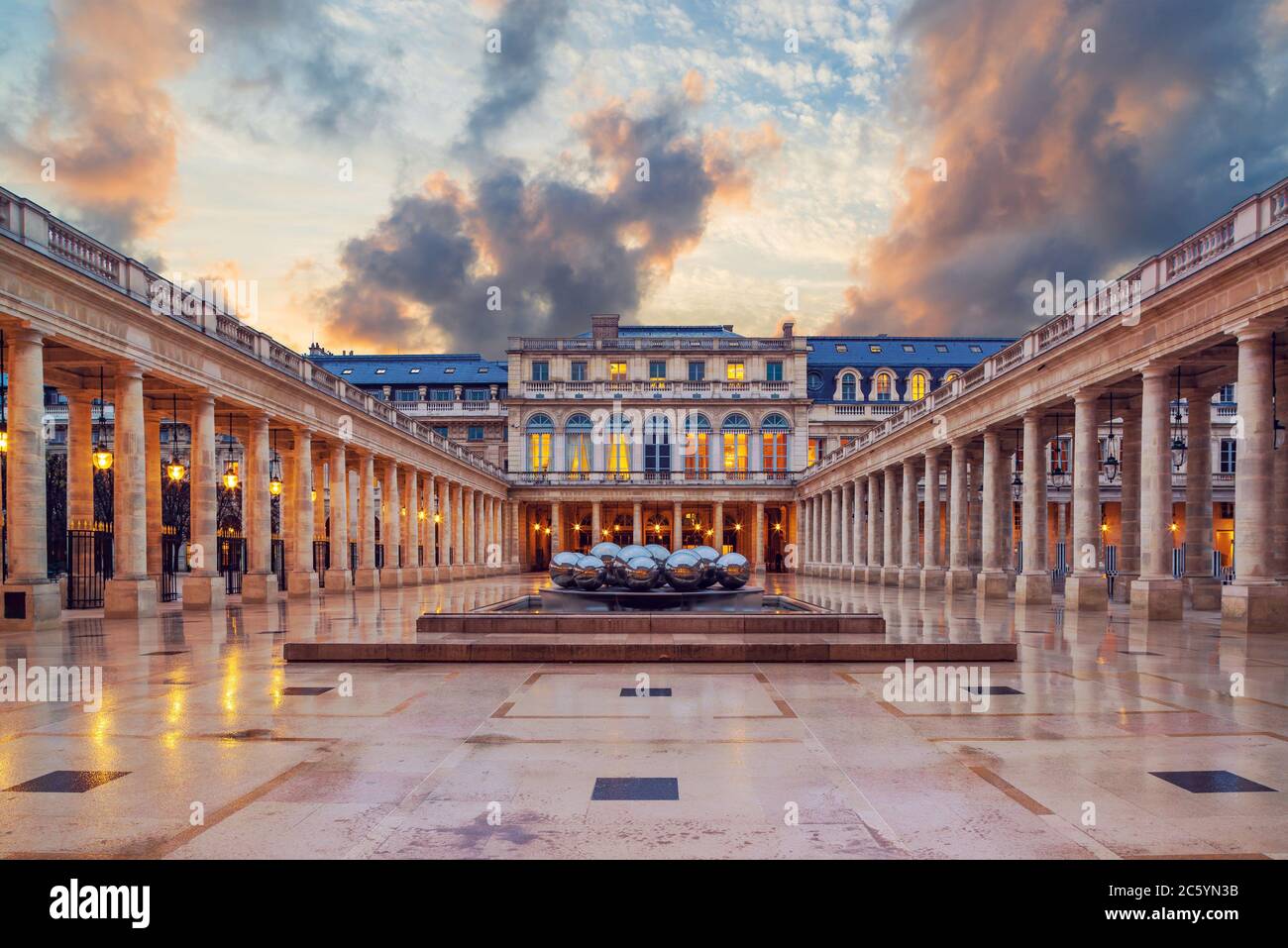 Palais royals hi-res stock photography and images - Alamy
