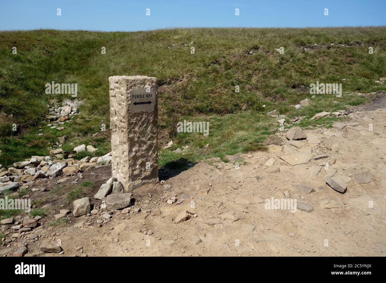 Pendle way sign hi-res stock photography and images - Alamy