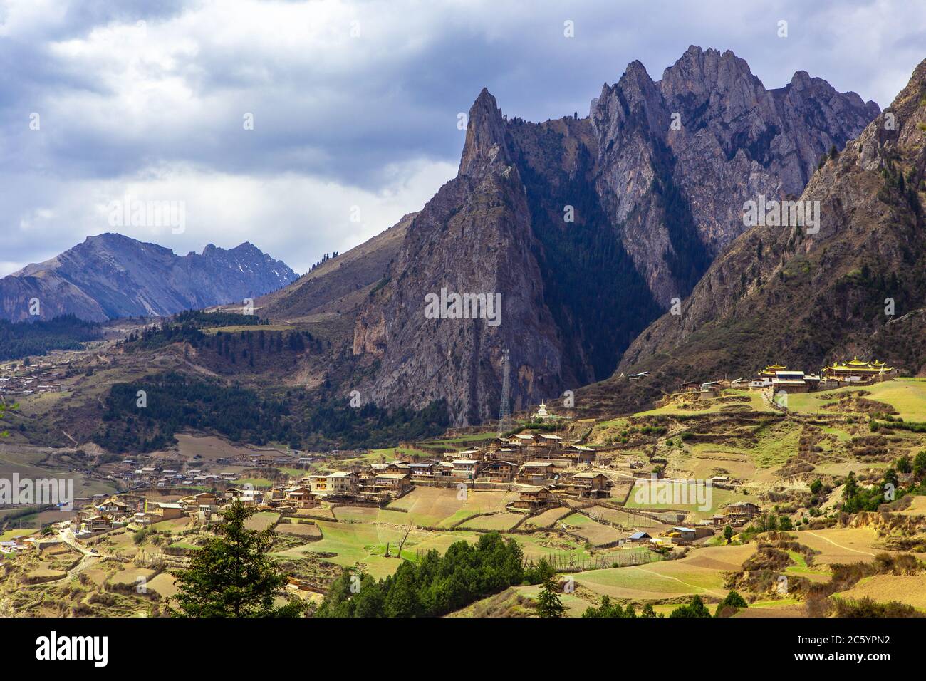 Zhagana, a hidden Tibetan village in the mountains, in Gansu Province ...