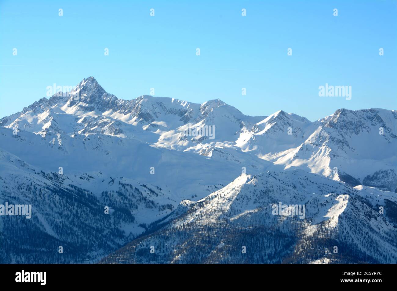 Snow on turin hi-res stock photography and images - Alamy