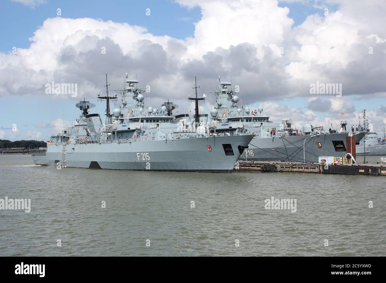 Beam 16 7 m hi-res stock photography and images - Alamy