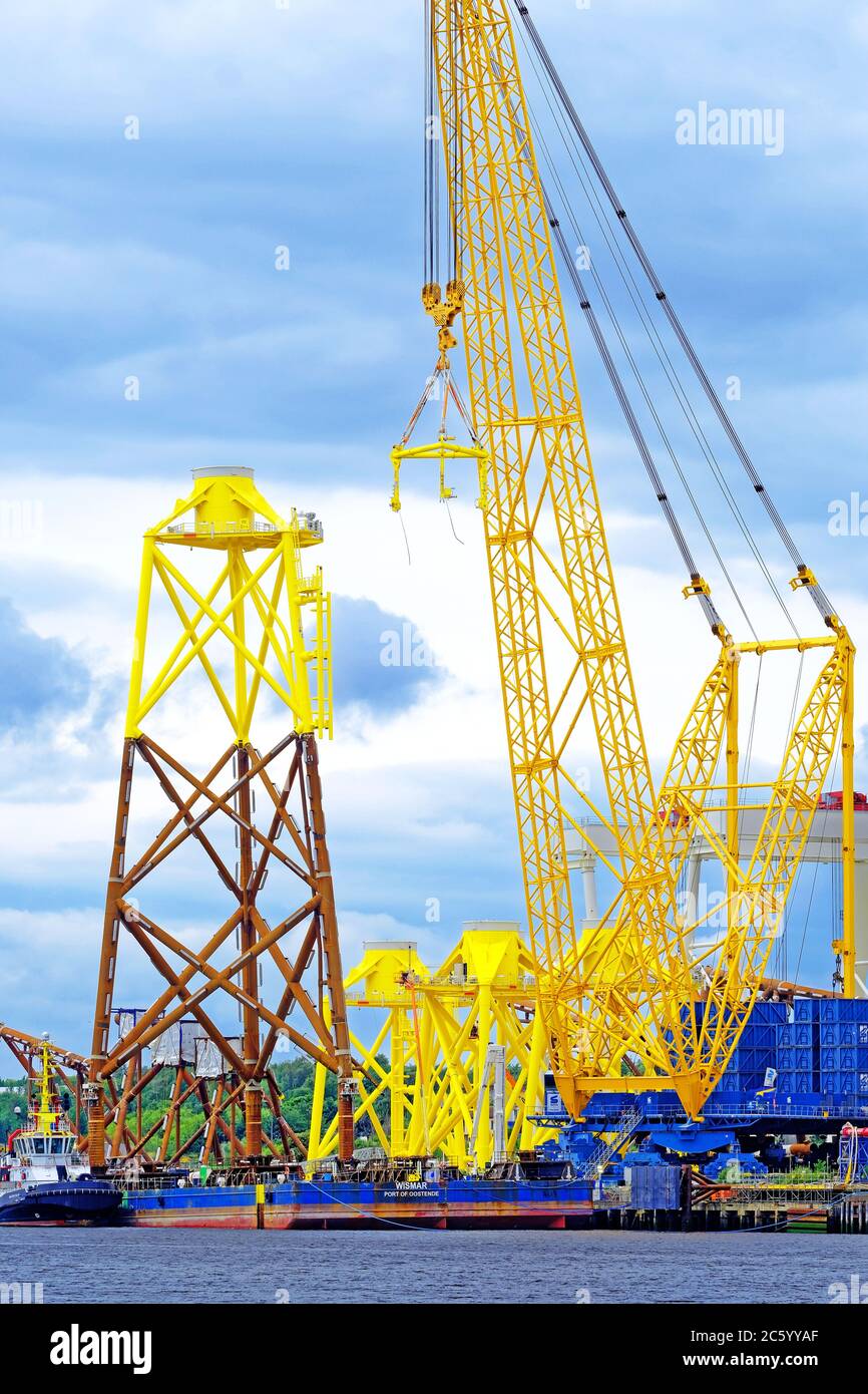 Smulders howdon tyneside yard hi-res stock photography and images - Alamy