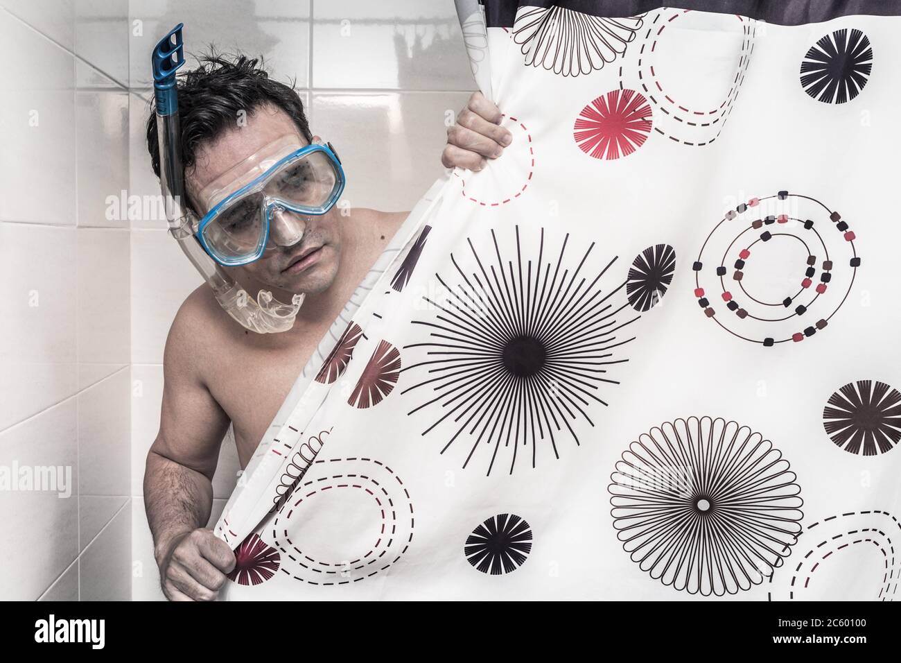 Shower instead of bath hi-res stock photography and images - Alamy