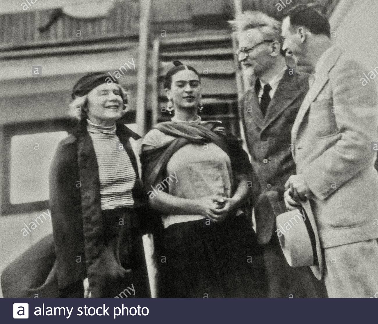 Frida Kahlo Surrealist Painter High Resolution Stock Photography and ...