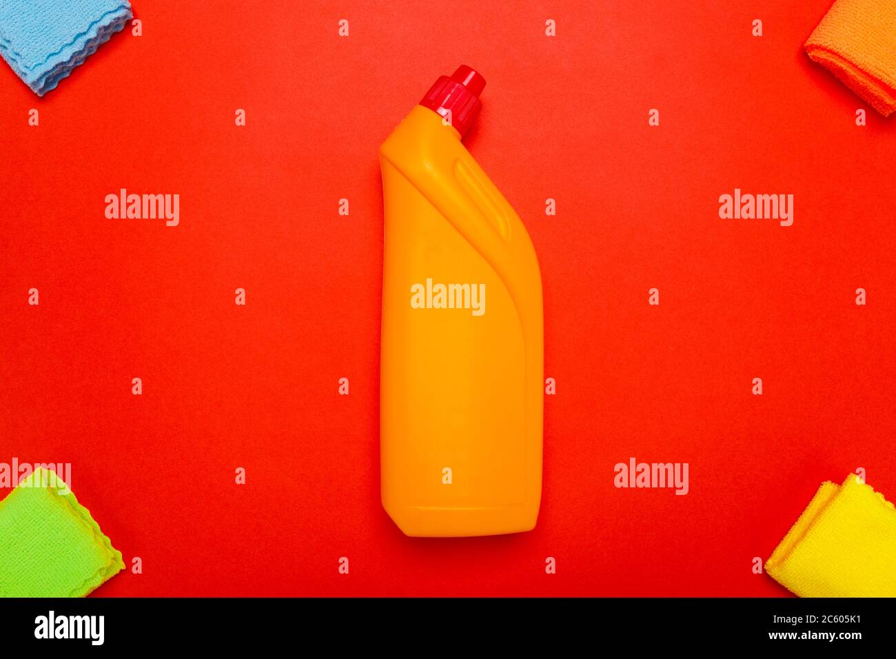 Red bottle of toilet cleaner hi-res stock photography and images - Alamy