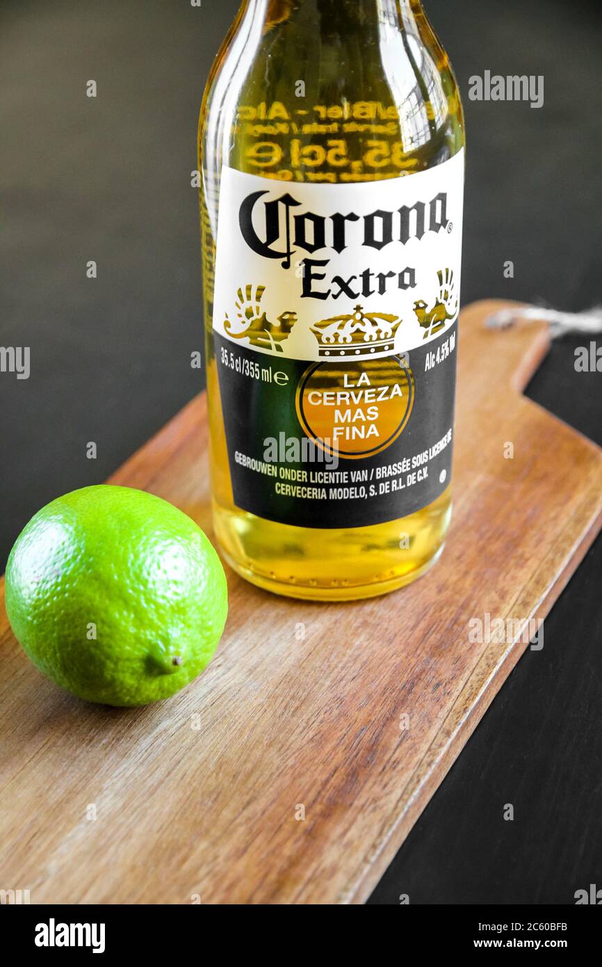 Corona lime hi-res stock photography and images - Alamy