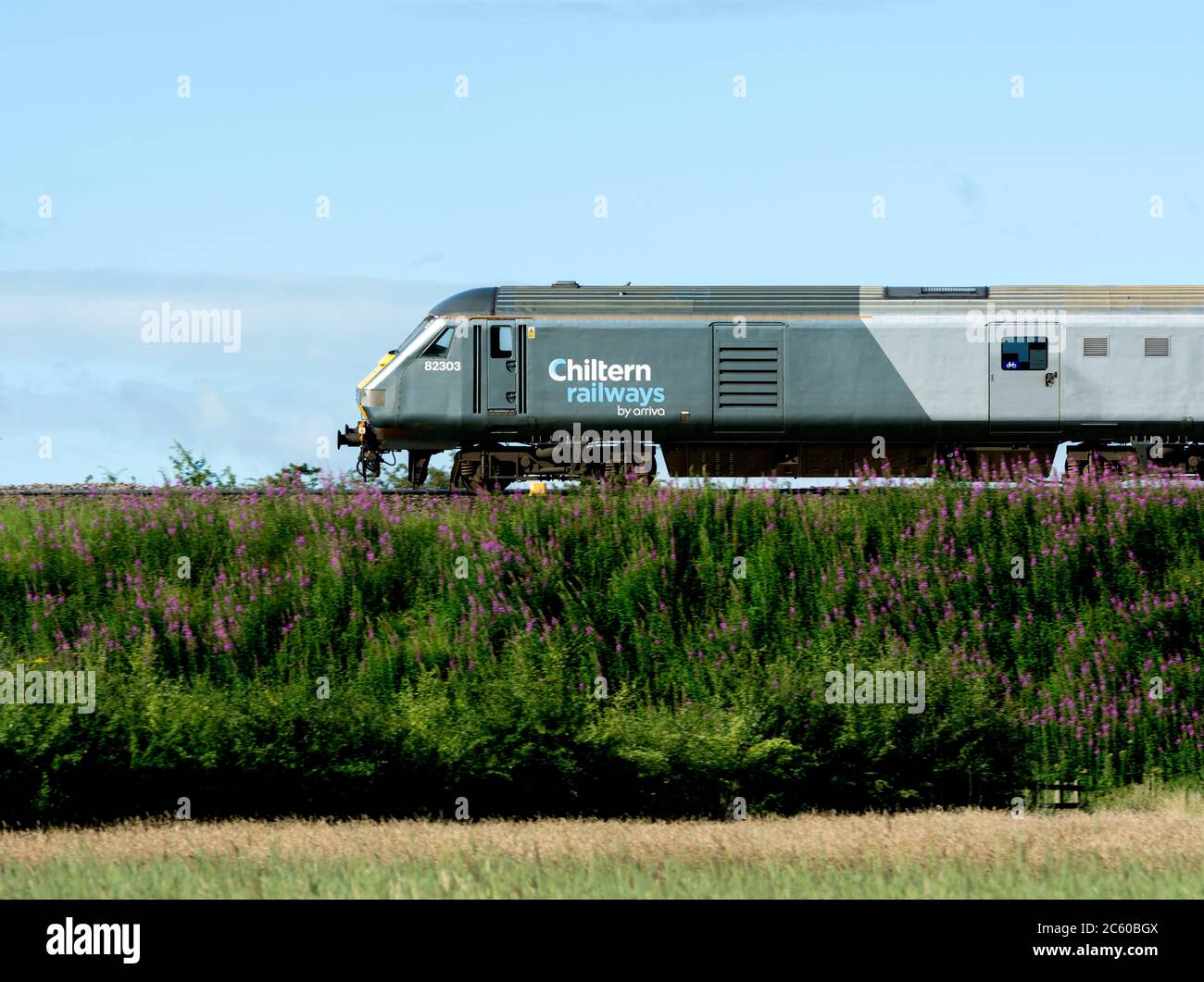 Chiltern Railways Mainline train, side view, Warwickshire, UK Stock ...