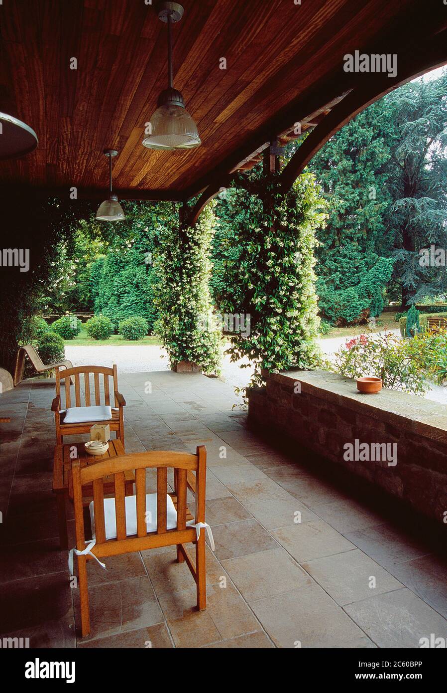 Jardin rural hi-res stock photography and images - Alamy