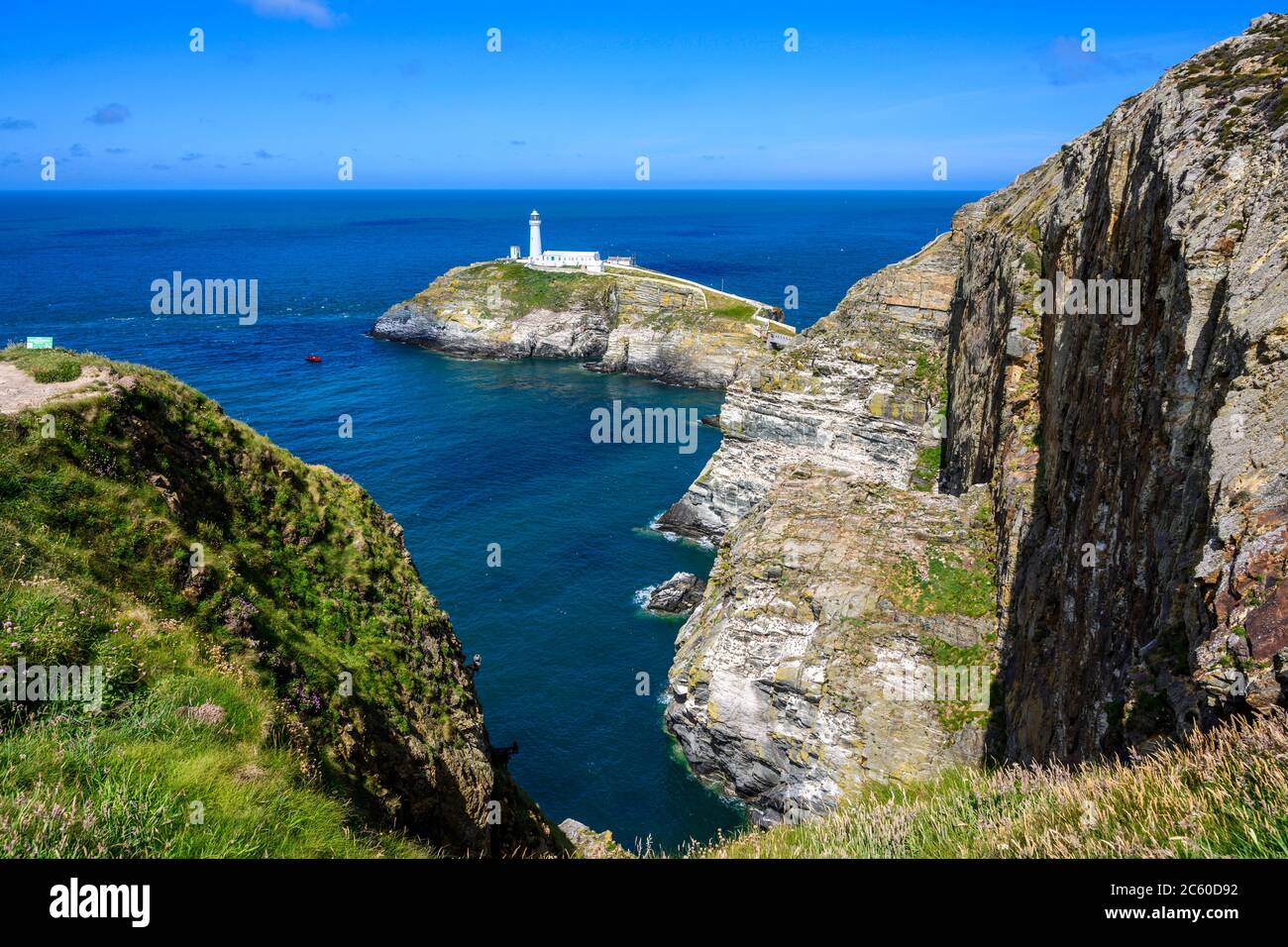 South stack lighthouse footbridge hi-res stock photography and images ...
