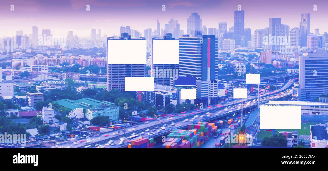 Skyscraper advertising billboard hi-res stock photography and images ...