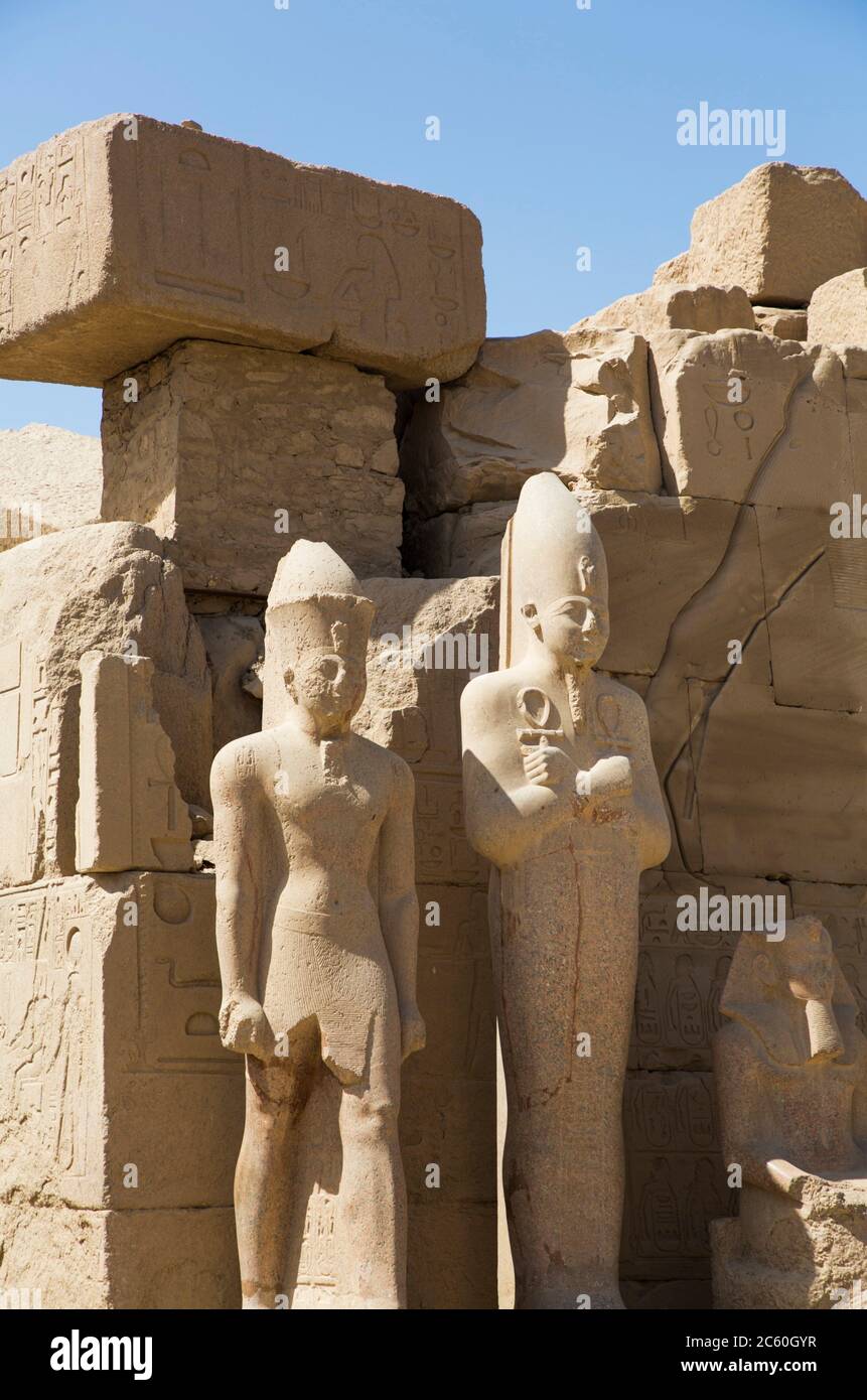 Pharaohs statues egypt hi-res stock photography and images - Alamy