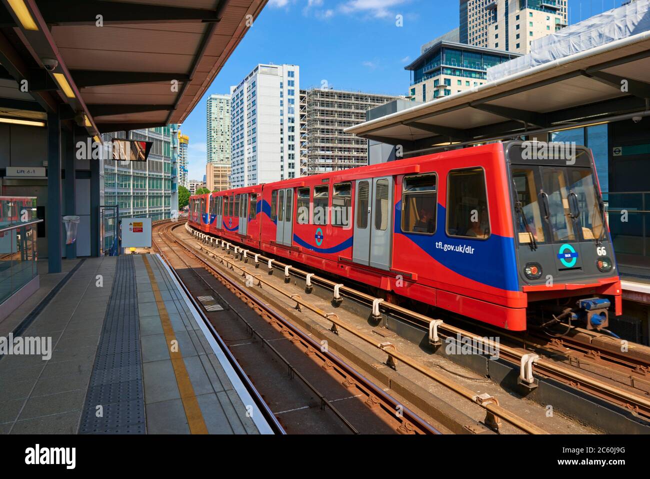 Train station at dockland hi-res stock photography and images - Alamy