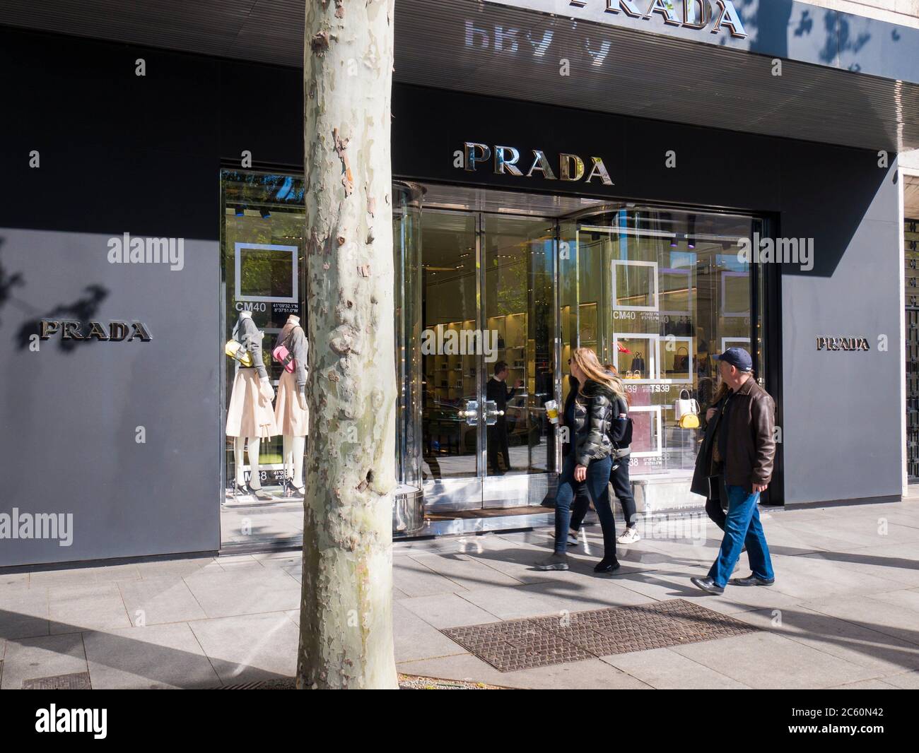 Serrano madrid hi-res stock photography and images - Alamy