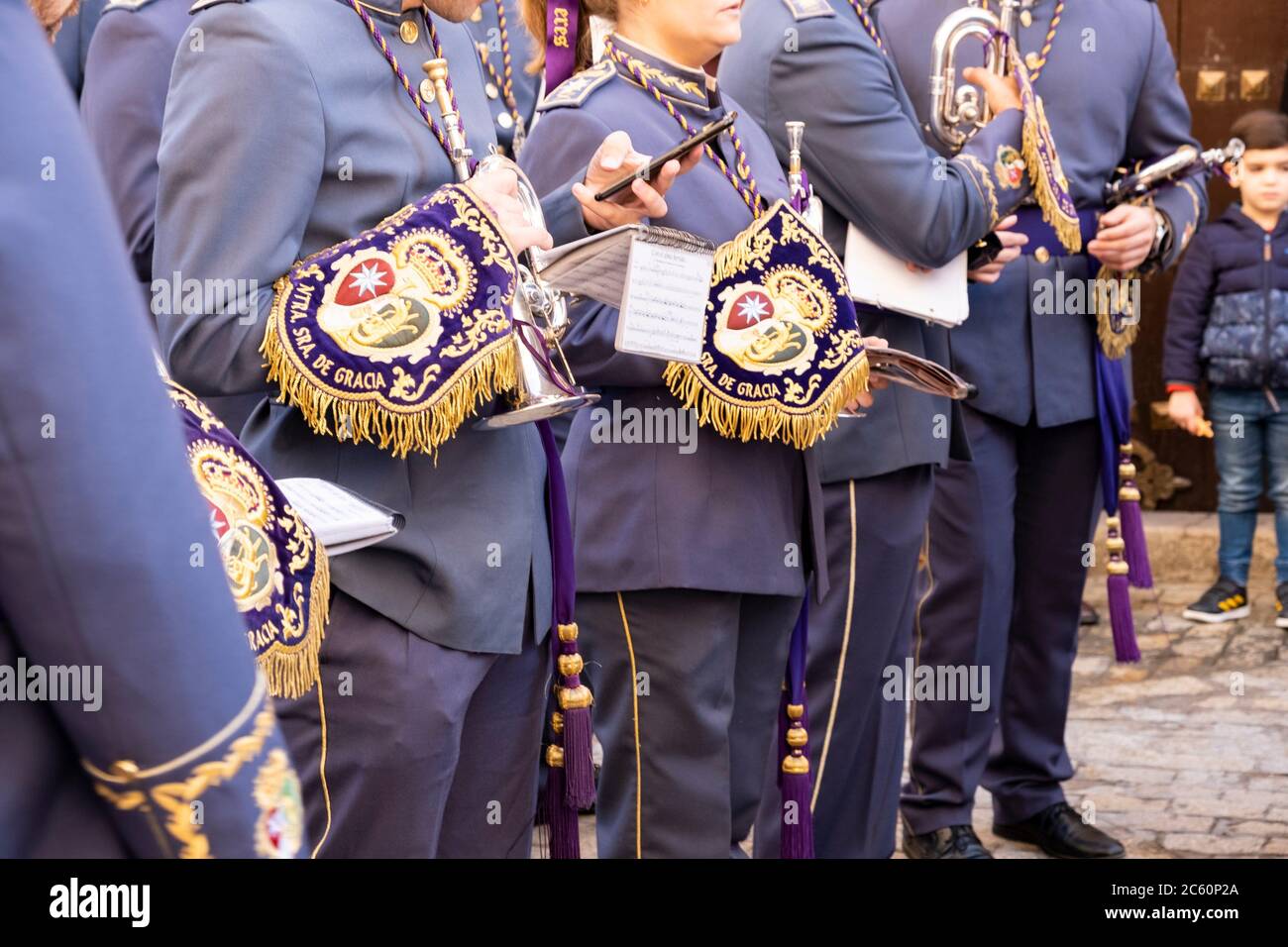 Band structure hi-res stock photography and images - Alamy