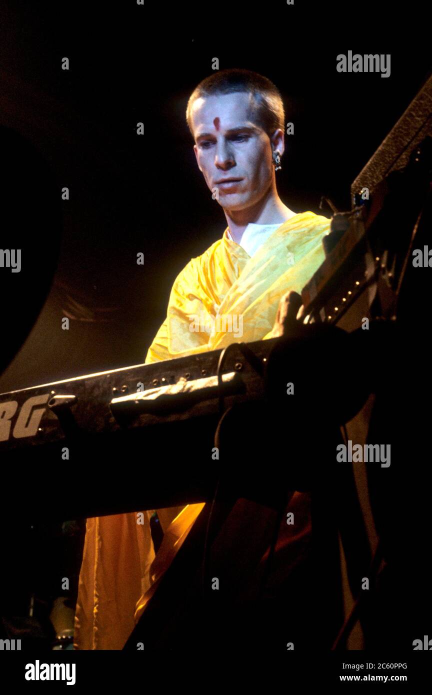 Stephen Luscombe from Blancmange live at the Hammerswithh Palais ...