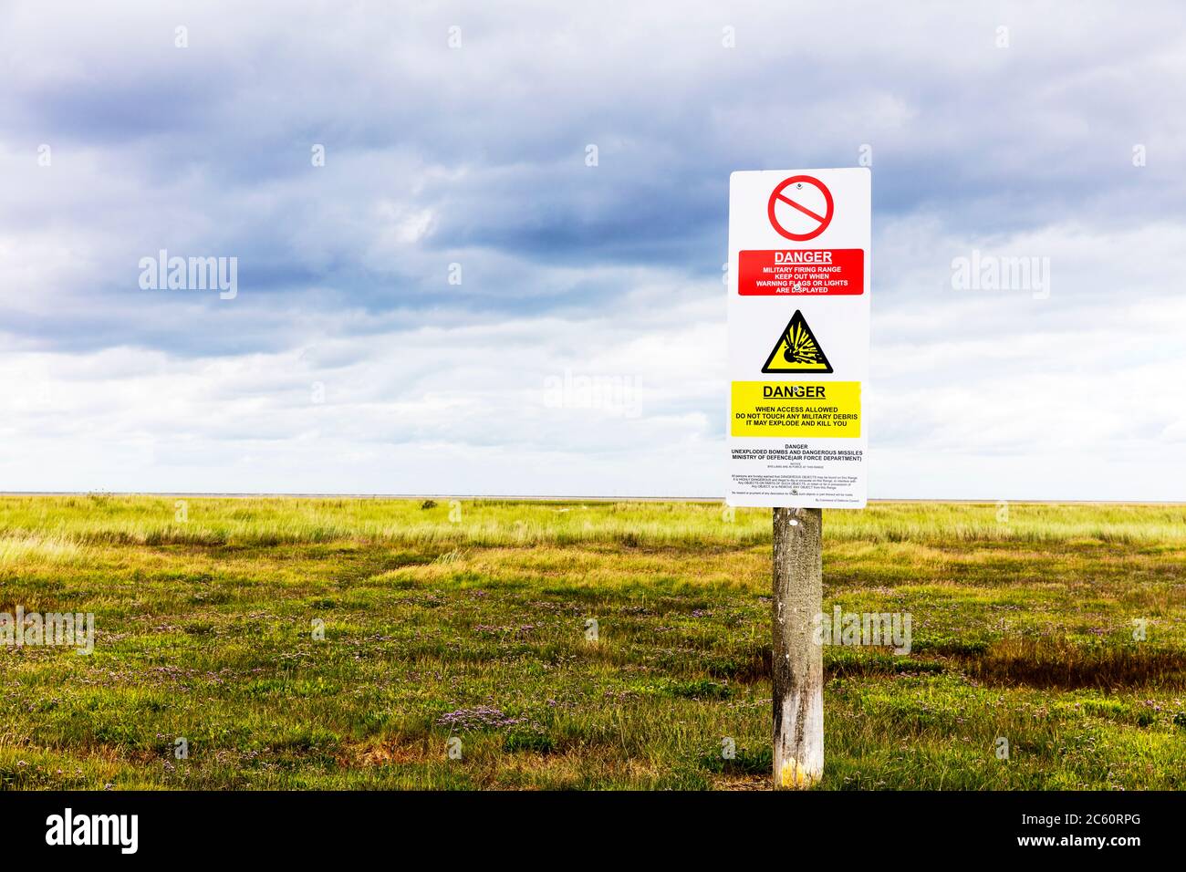 Military firing range, danger, sign, signs, keep out, Donna Nook, MOD ...