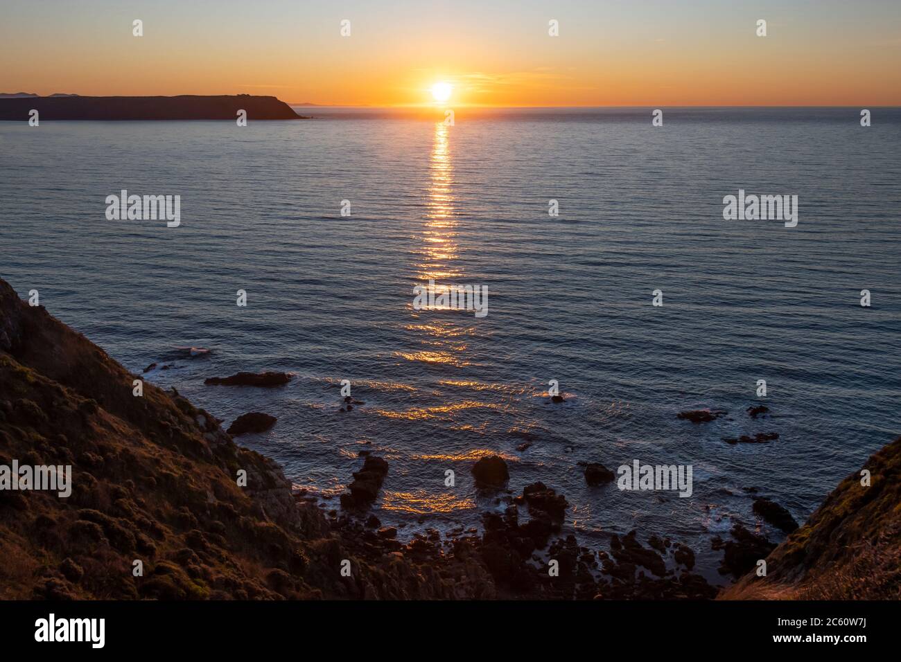 Sunset over Mana Island and Cook Strait, Titahi Bay, Porirua ...