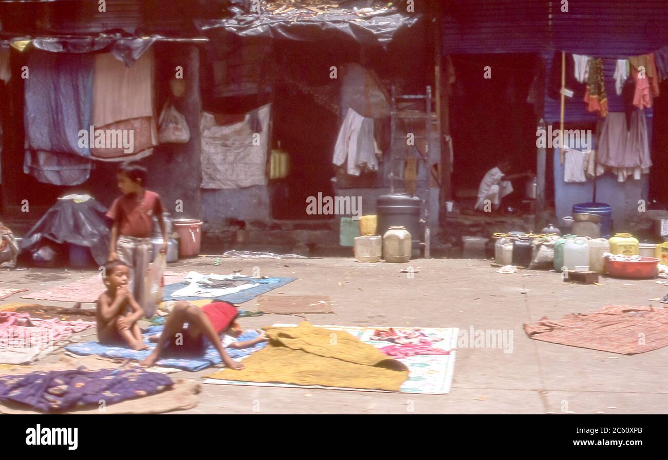 Street scene in Mumbai, India Stock Photo - Alamy