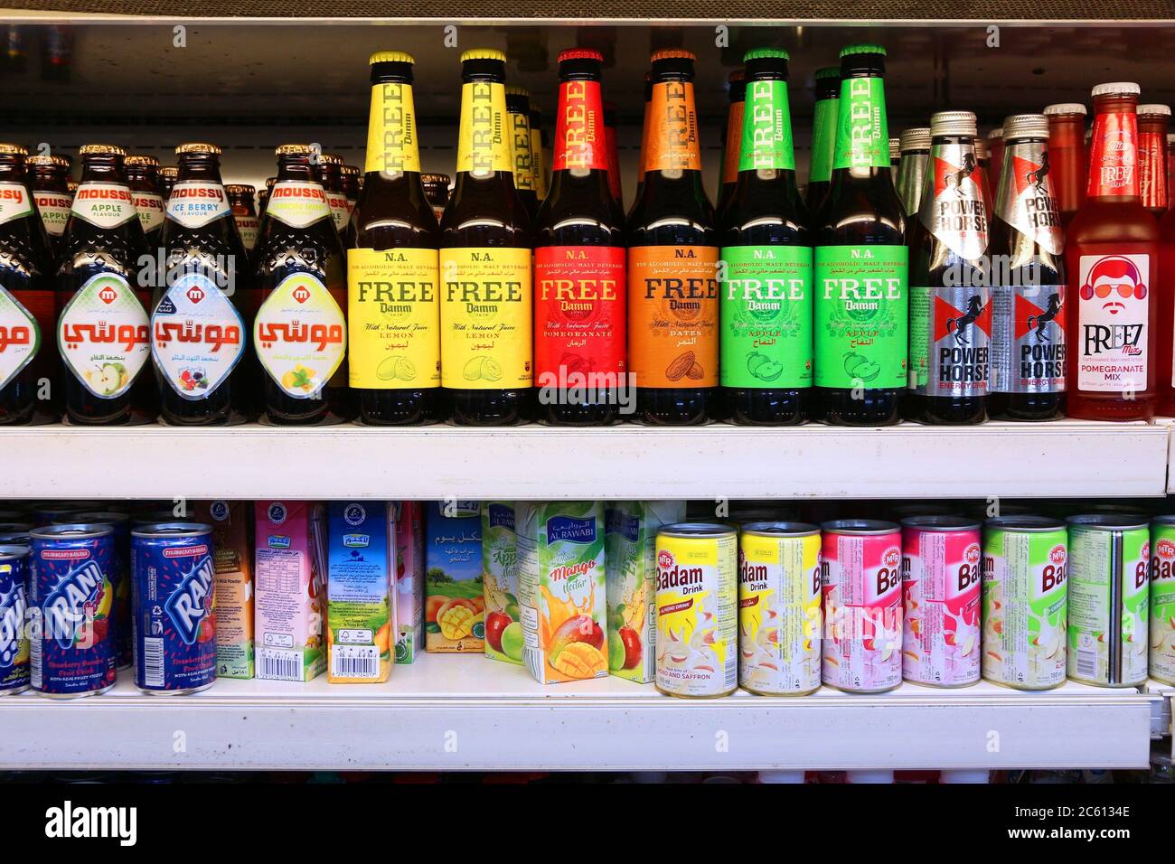 Alcohol beverages on shelf hi-res stock photography and images - Alamy
