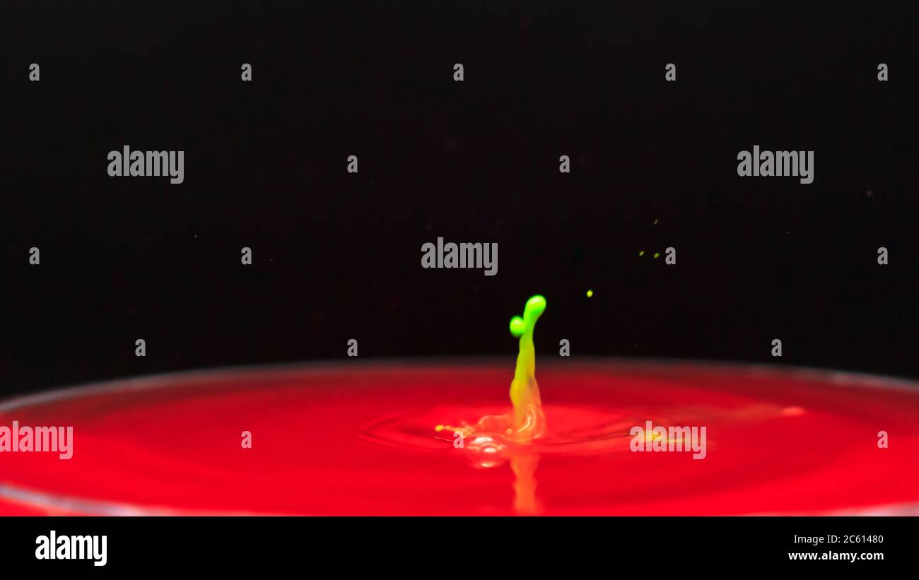 Contrast colors hi-res stock photography and images - Alamy