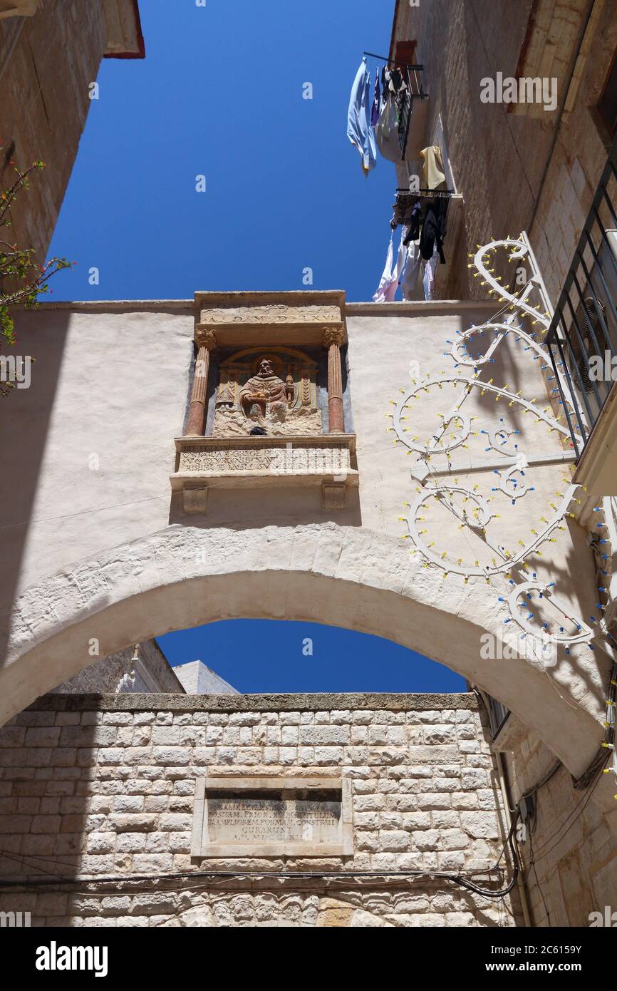 Bari italy old town hi-res stock photography and images - Alamy
