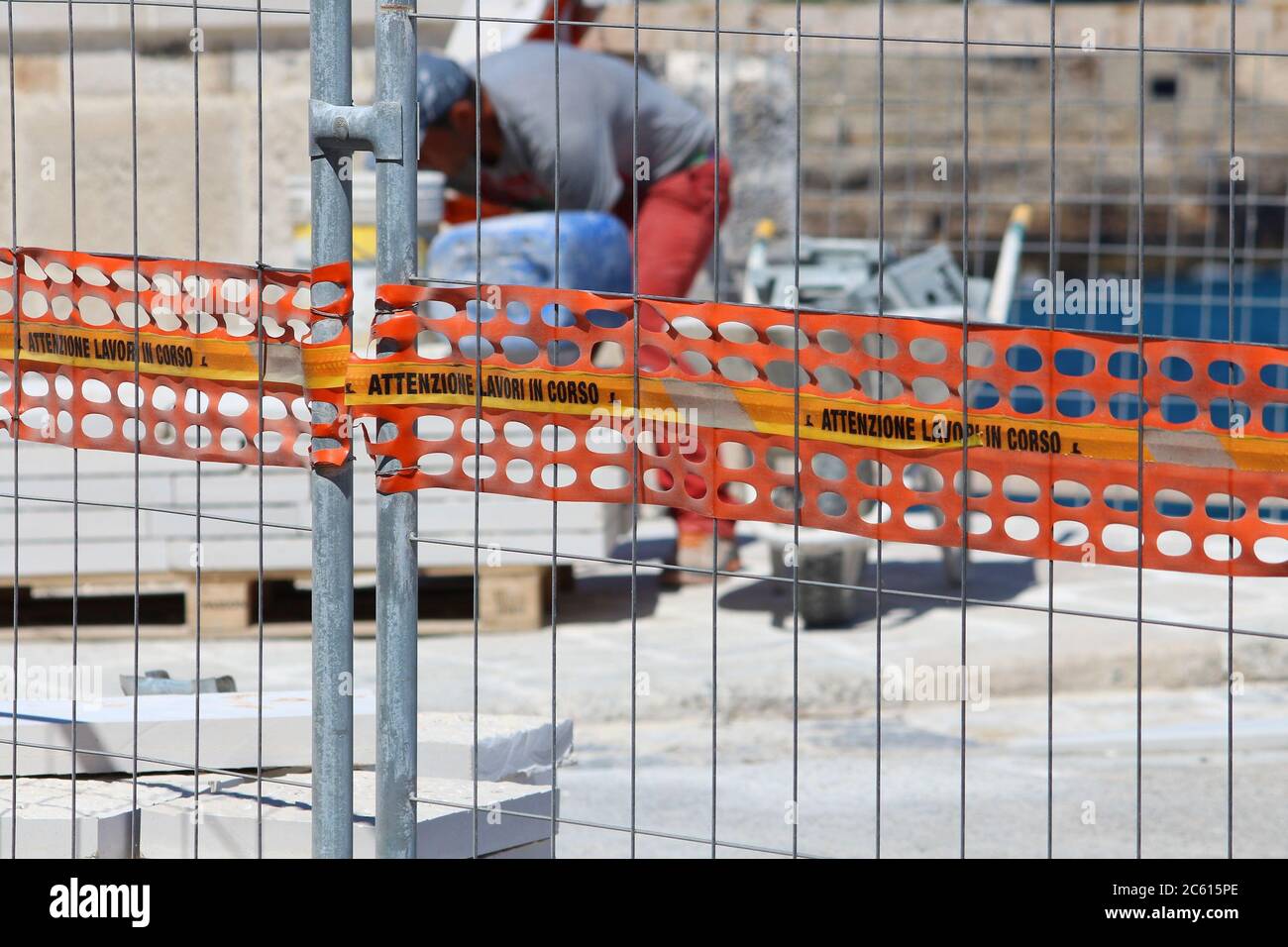 Italian construction workers hi-res stock photography and images - Alamy