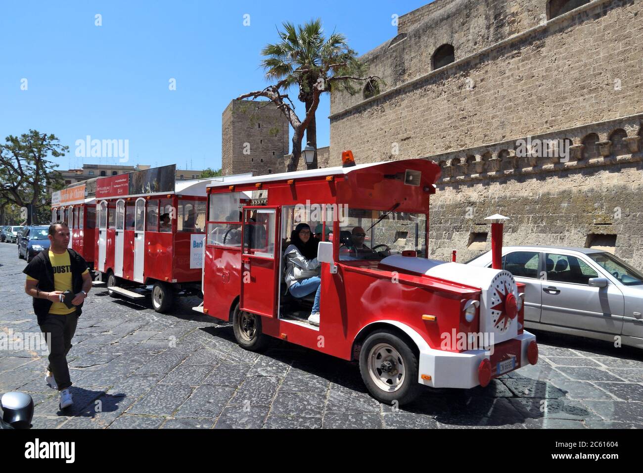 Puglia train hi-res stock photography and images - Alamy