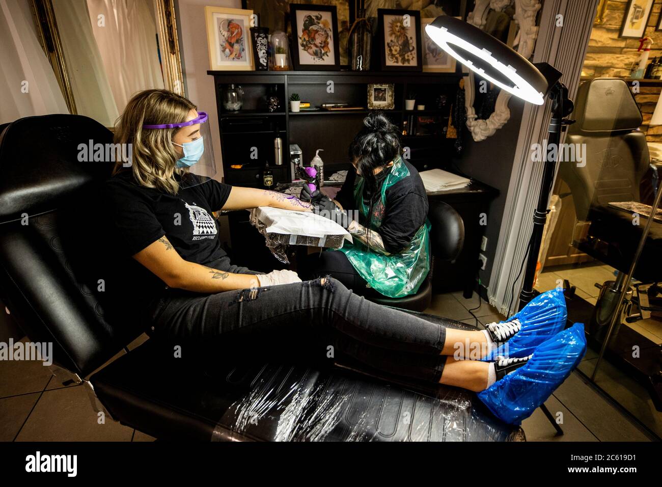 Skinworks hi-res stock photography and images - Alamy