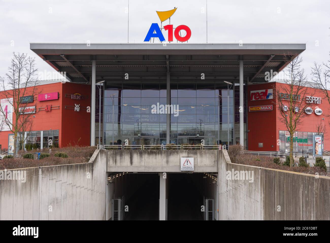Grocery center interior hi-res stock photography and images - Alamy