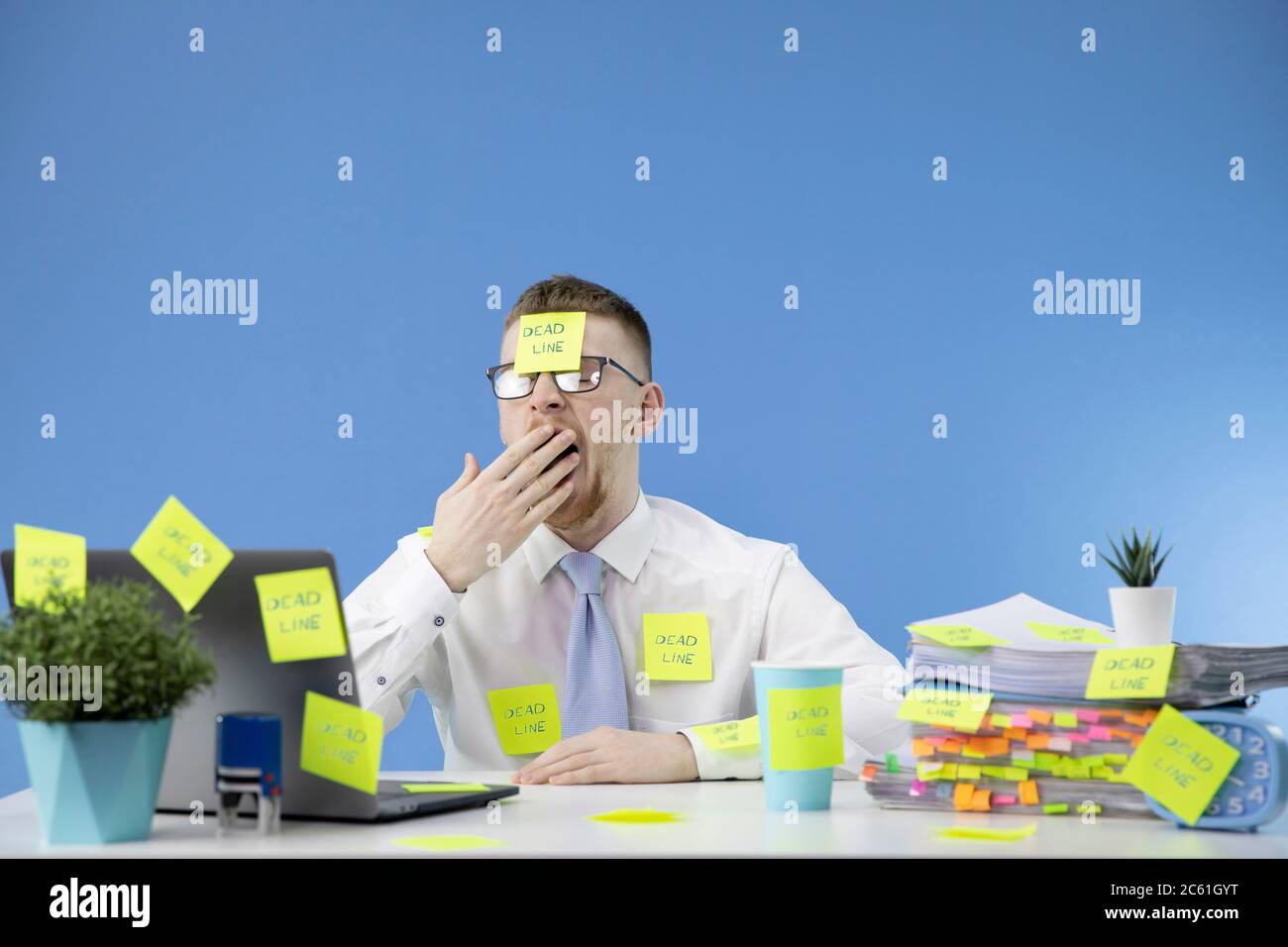 Desk papers stacks hi-res stock photography and images - Alamy