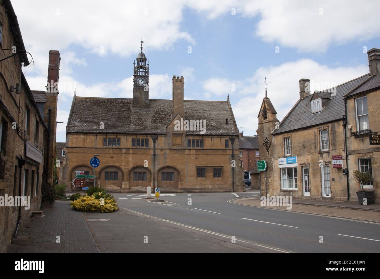 Moreton in marsh town hi-res stock photography and images - Alamy