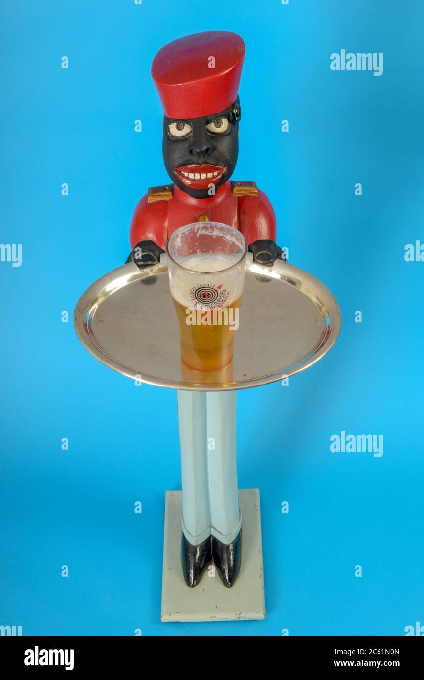 Beer statue hi-res stock photography and images - Alamy